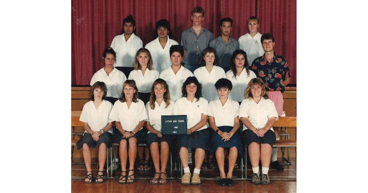 School Photo - 1980's / Lytton High School - Gisborne | MAD on New Zealand