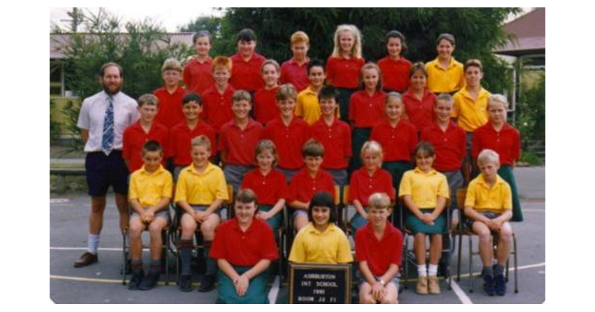 School Photo - 1990's / Ashburton Intermediate School - Ashburton | MAD ...