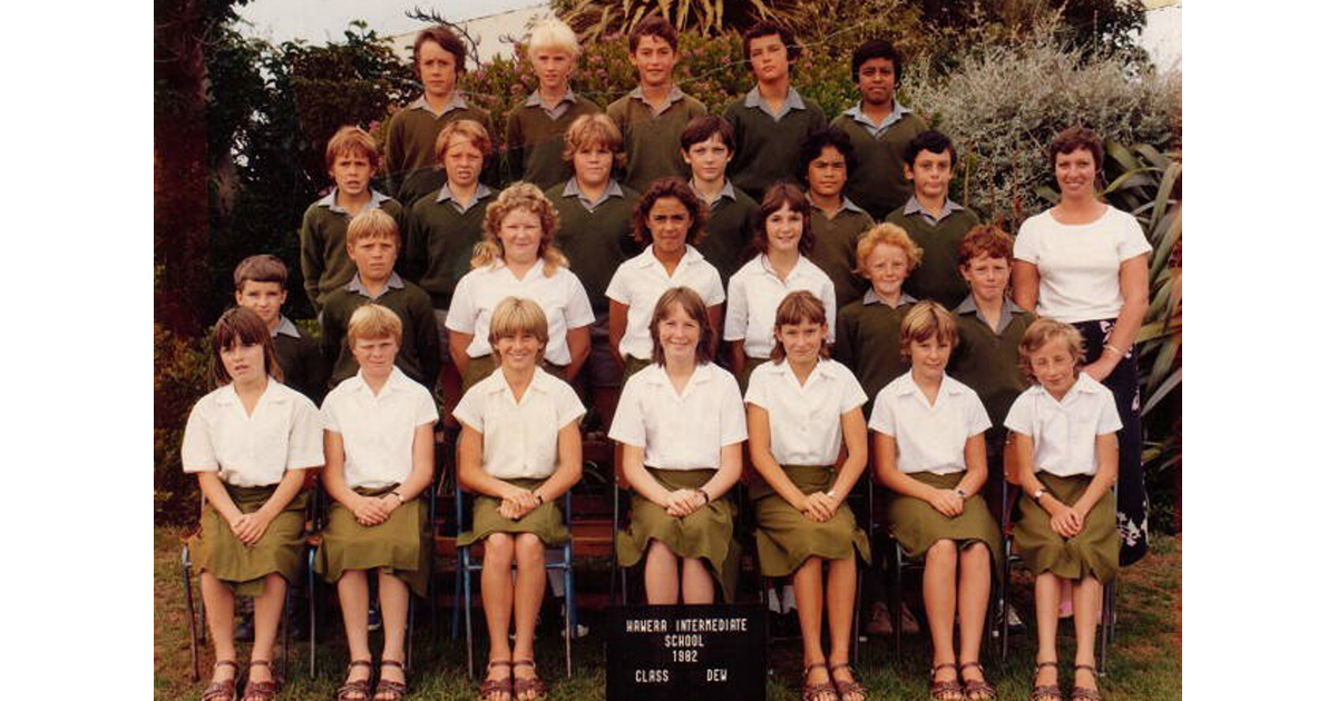 School Photo - 1980's / Hawera Intermediate - Hawera | MAD on New Zealand