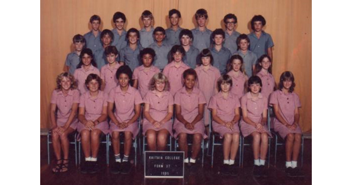 School Photo - 1980's / Kaitaia College - Kaitaia | MAD on New Zealand