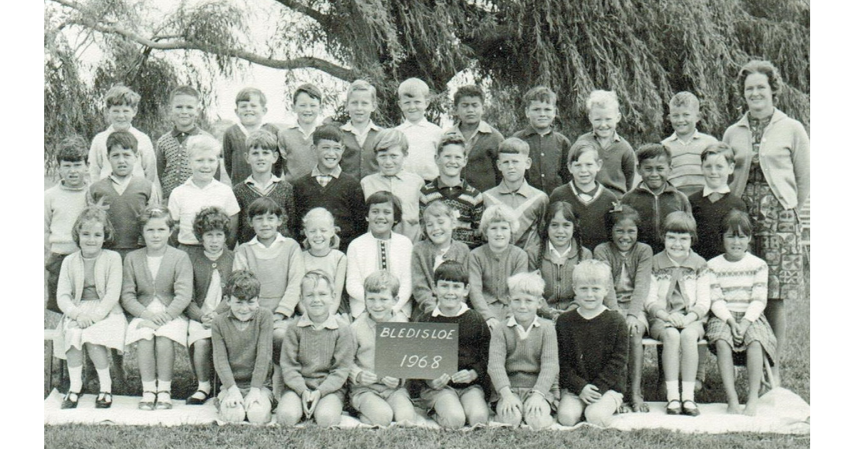 School Photo - 1960's / Bledisloe School - Napier | MAD on New Zealand