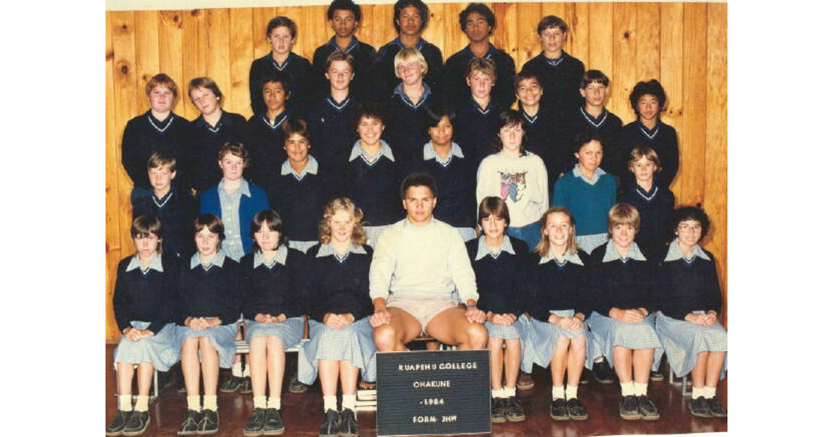 School Photo - 1980's / Ruapehu College - Ohakune | MAD on New Zealand
