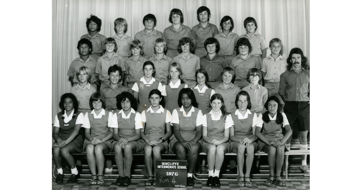 School Photo - 1970's / Wycliffe Intermediate School - Napier | MAD on ...