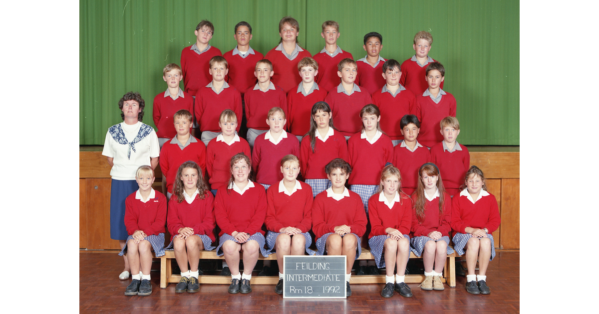 School Photo - 1990's / Feilding Intermediate School - Feilding | MAD on New Zealand