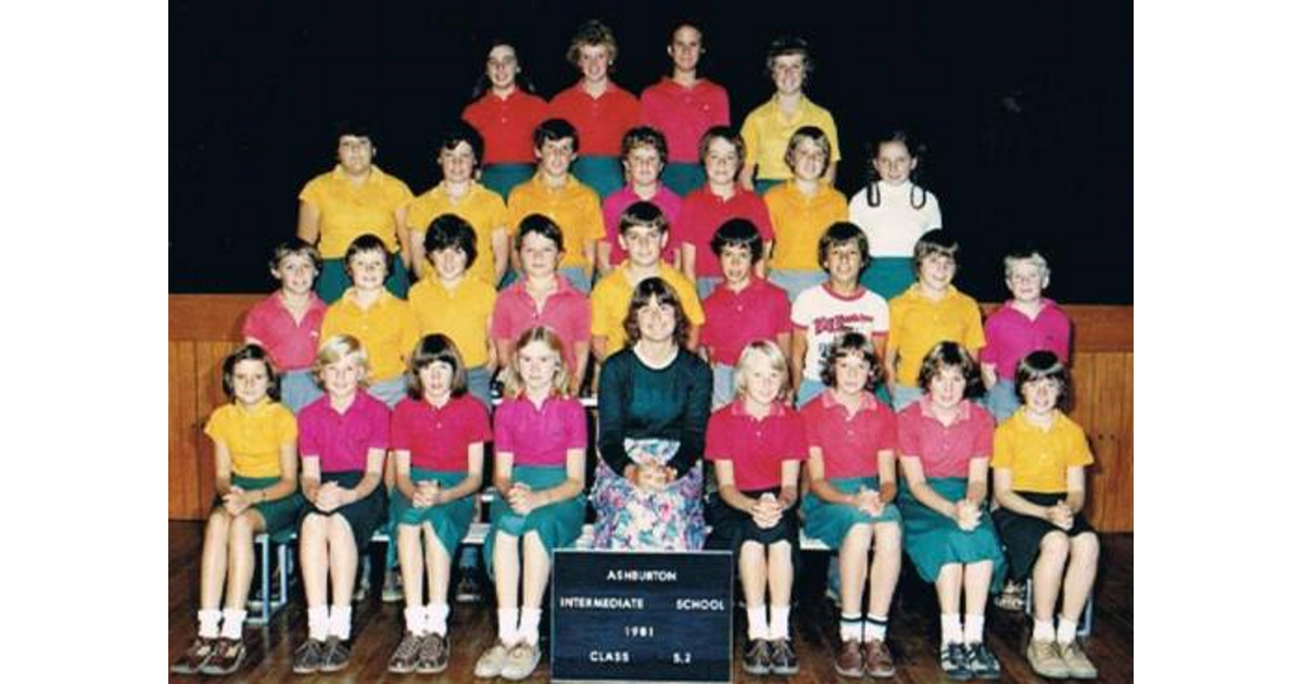 School Photo - 1980's / Ashburton Intermediate School - Ashburton | MAD ...