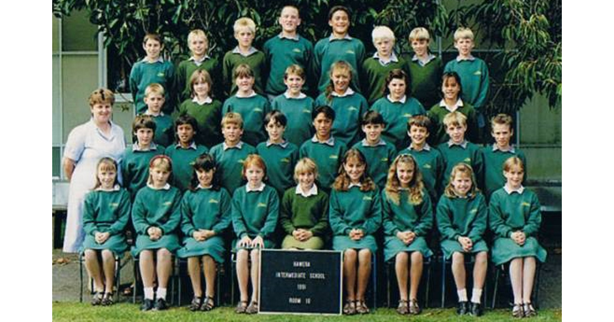 School Photo - 1990's / Hawera Intermediate - Hawera | MAD on New Zealand
