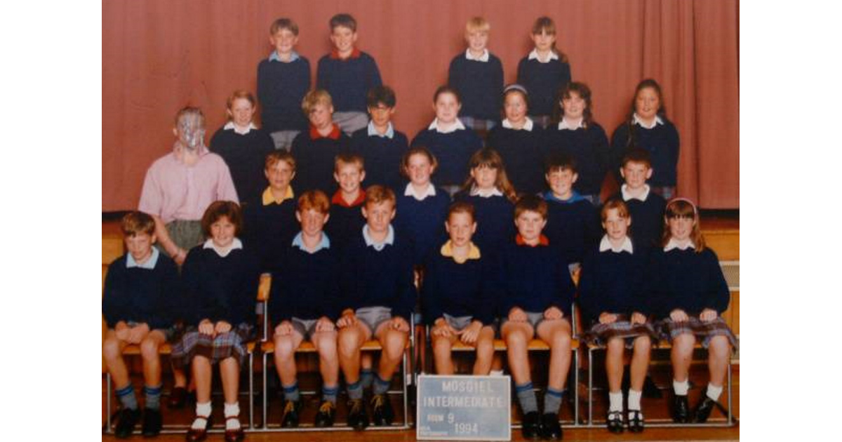 School Photo - 1990's / Mosgiel Intermediate School - Mosgiel | MAD on ...