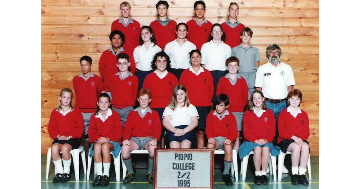 School Photo - 1990's / Piopio College - Piopio | MAD on New Zealand