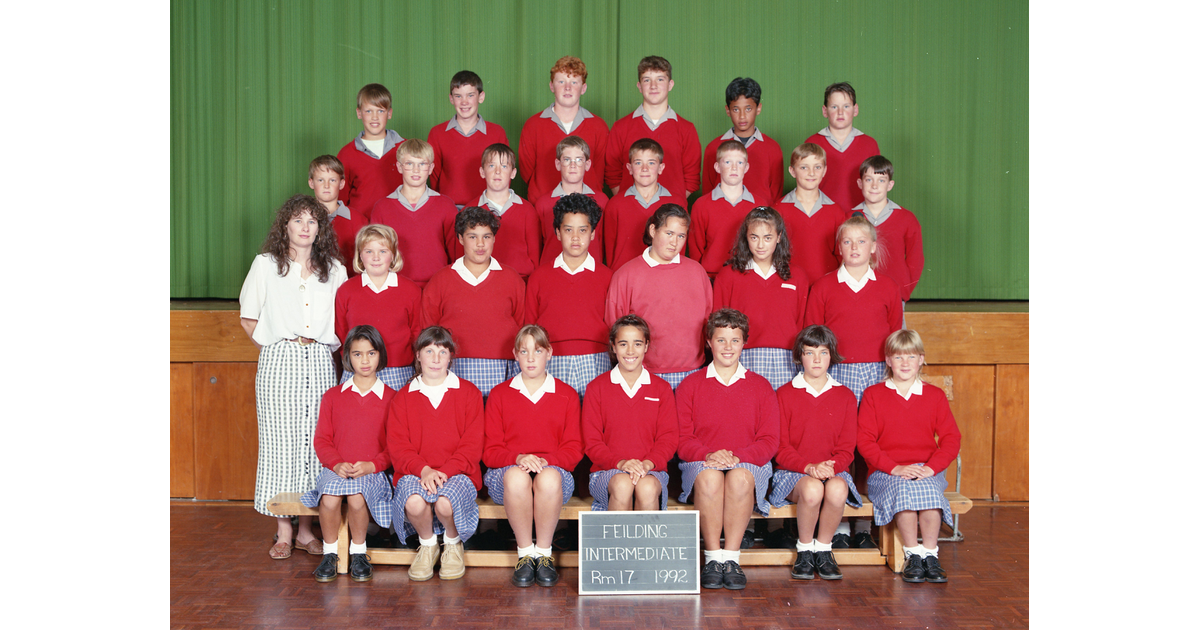 School Photo - 1990's / Feilding Intermediate School - Feilding | MAD on New Zealand