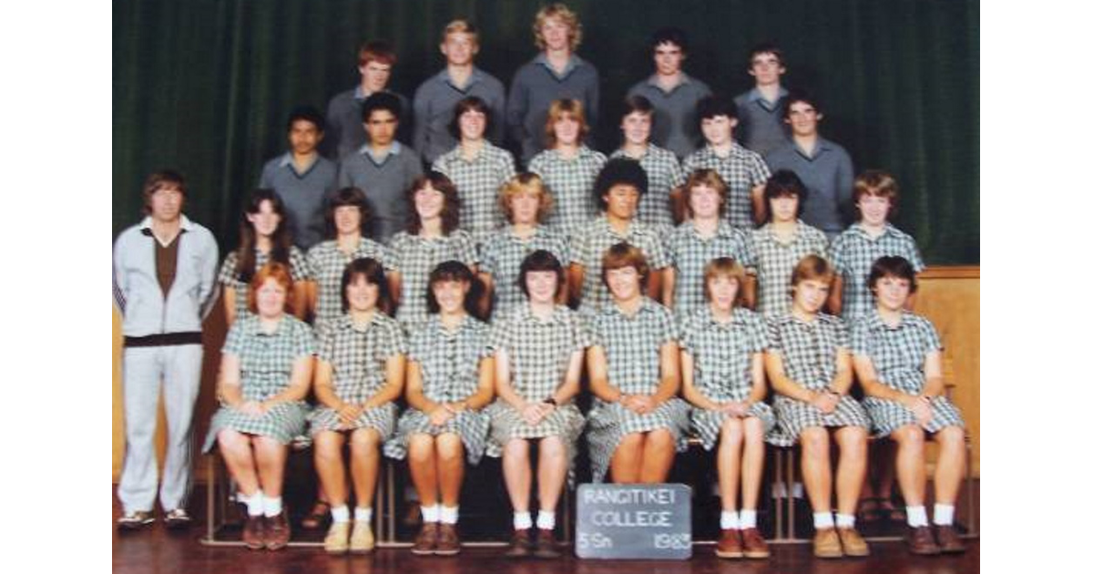School Photo - 1980's / Rangitikei College - Marton | MAD on New Zealand