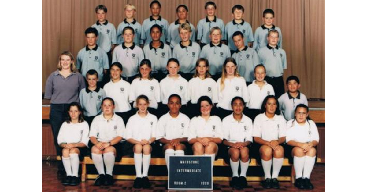 School Photo - 1990's / Maidstone Intermediate - Upper Hutt | MAD on ...