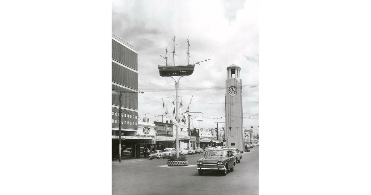 Gisborne / Photography - Historical | MAD on New Zealand
