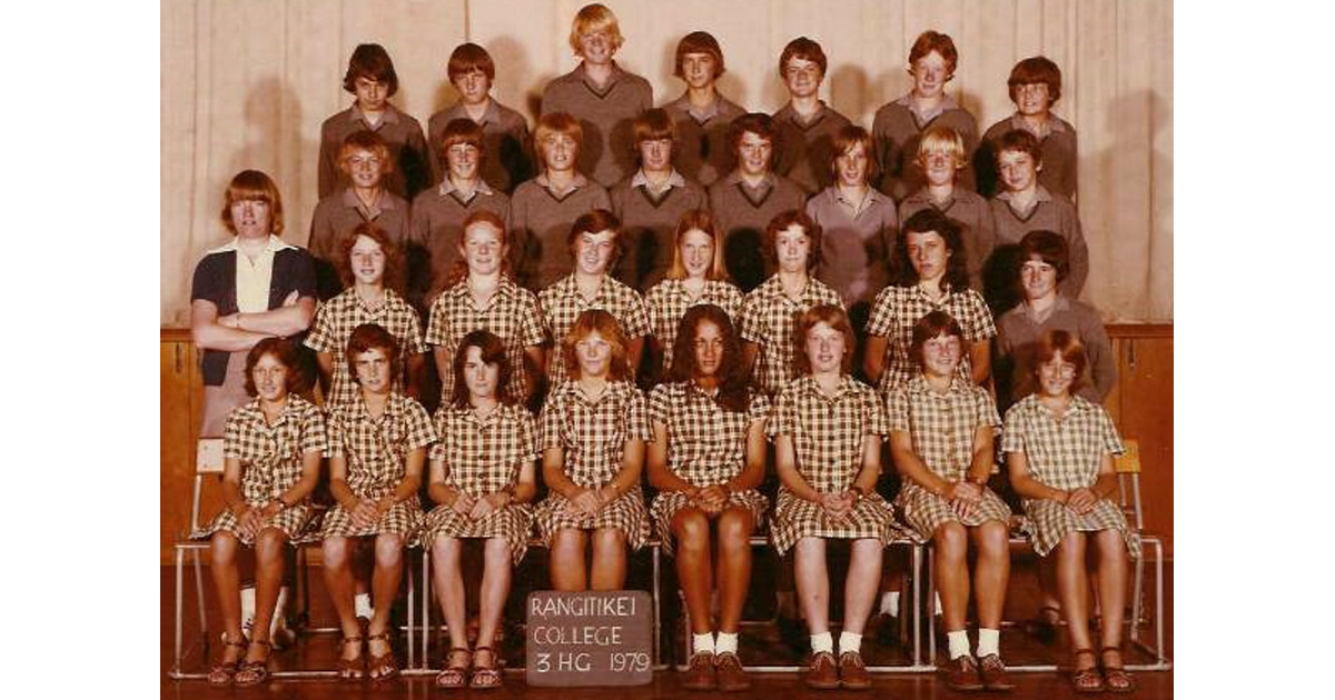 School Photo - 1980's / Rangitikei College - Marton | MAD on New Zealand