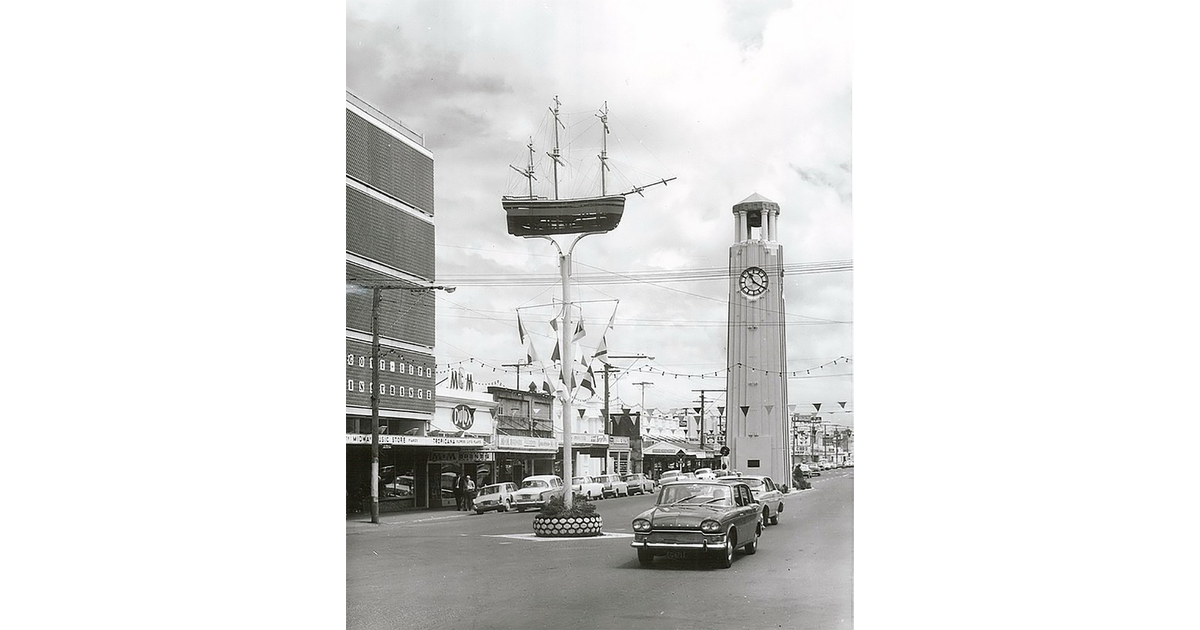 Gisborne / Photography - Historical | MAD on New Zealand