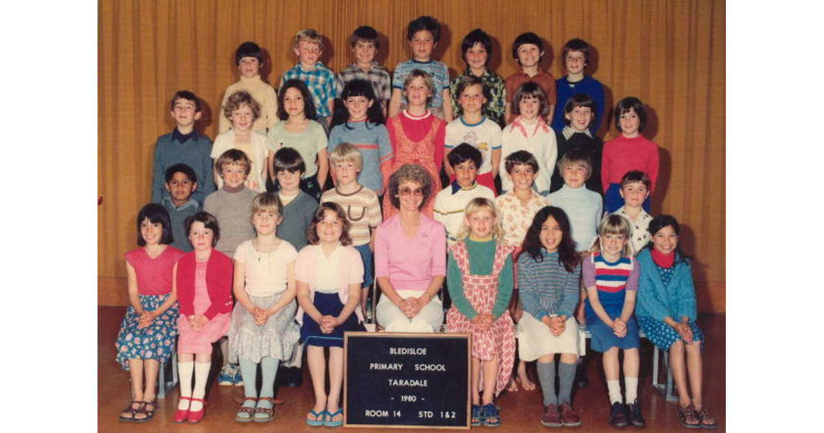 School Photo - 1980's / Bledisloe School - Napier | MAD on New Zealand