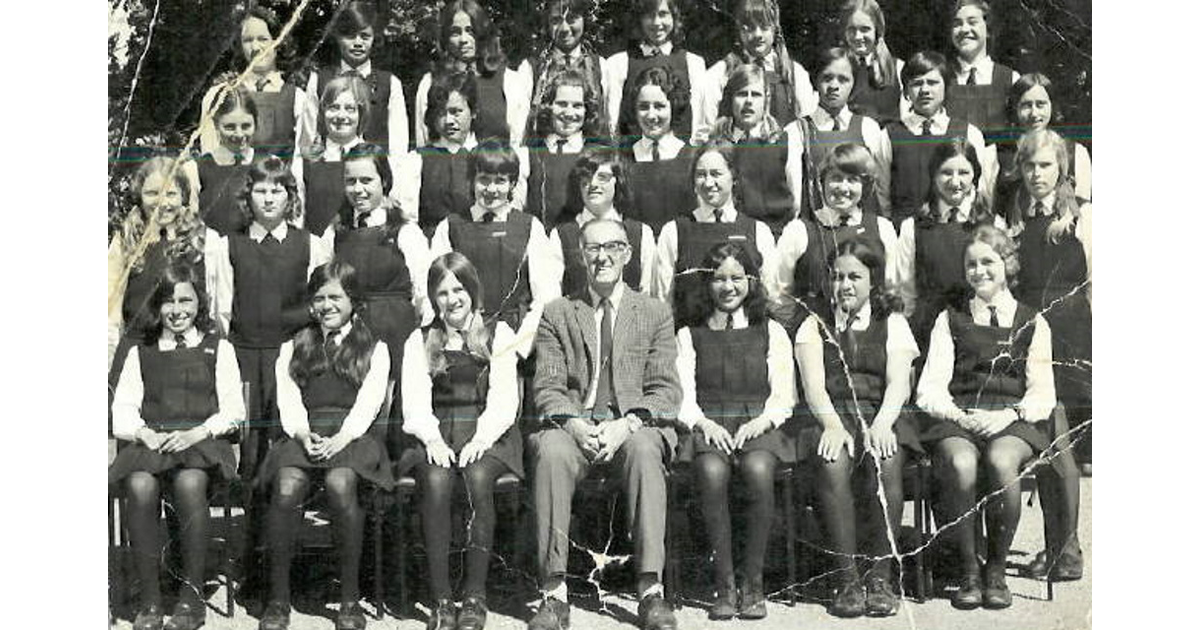 School Photo - 1980's / Gisborne Girls' High School - Gisborne | MAD on ...