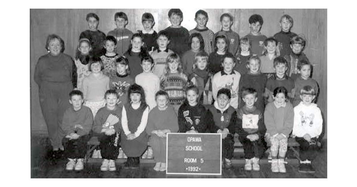 Opawa School Logo Under The Covers: Sleepwalk '17 | The Opawa 45s