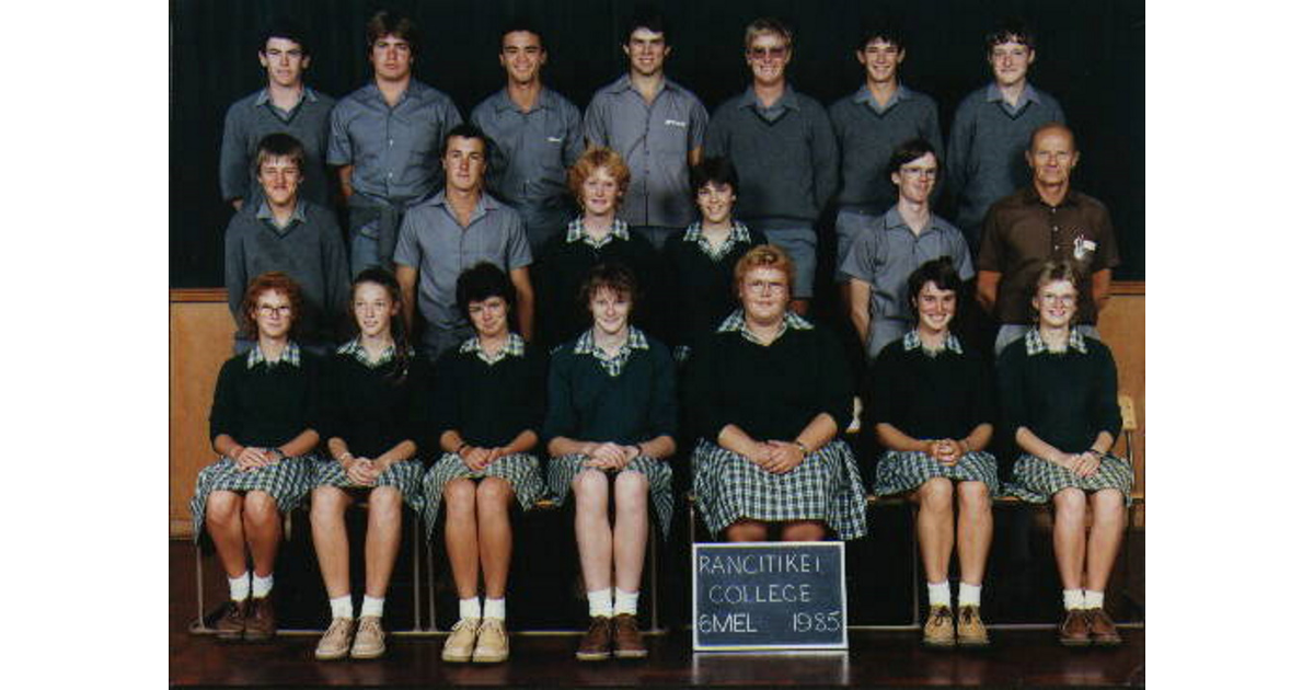 School Photo - 1980's / Rangitikei College - Marton | MAD on New Zealand