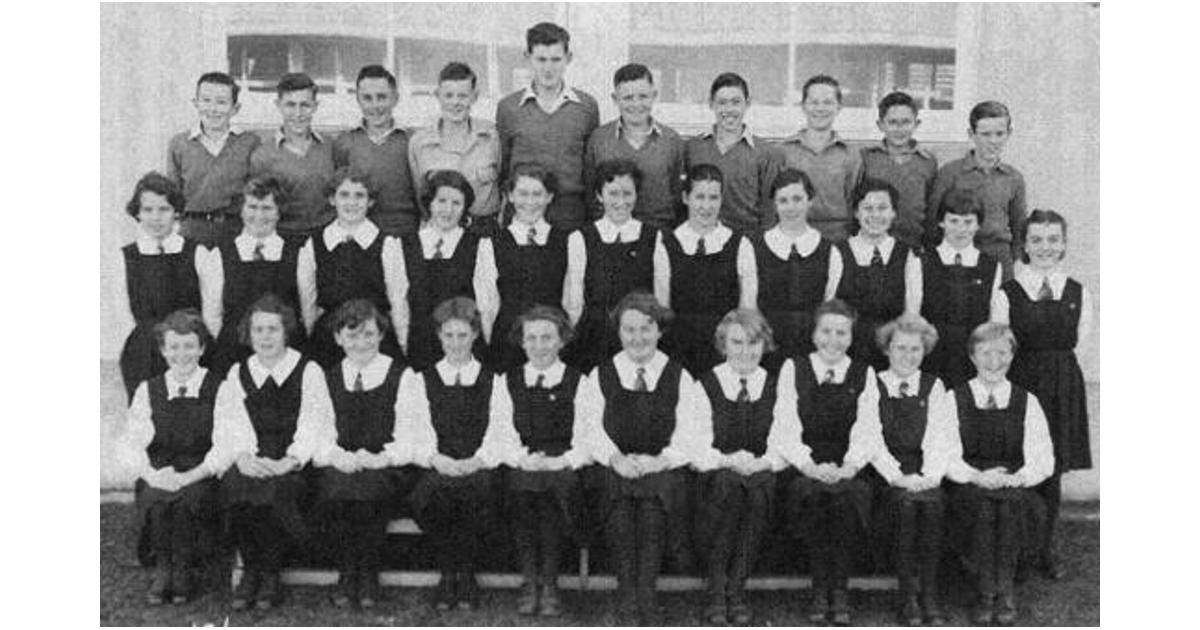 School Photo - 1950's / Huntly College - Huntly | MAD on New Zealand