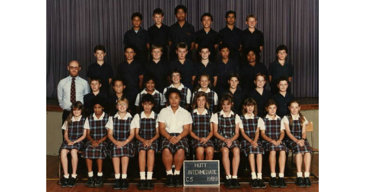 School Photo - 1980's / Hutt Intermediate - Lower Hutt | MAD on New Zealand