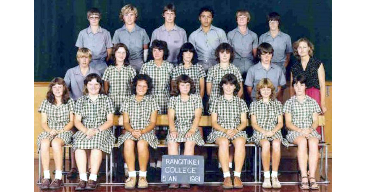 School Photo - 1980's / Rangitikei College - Marton | MAD on New Zealand