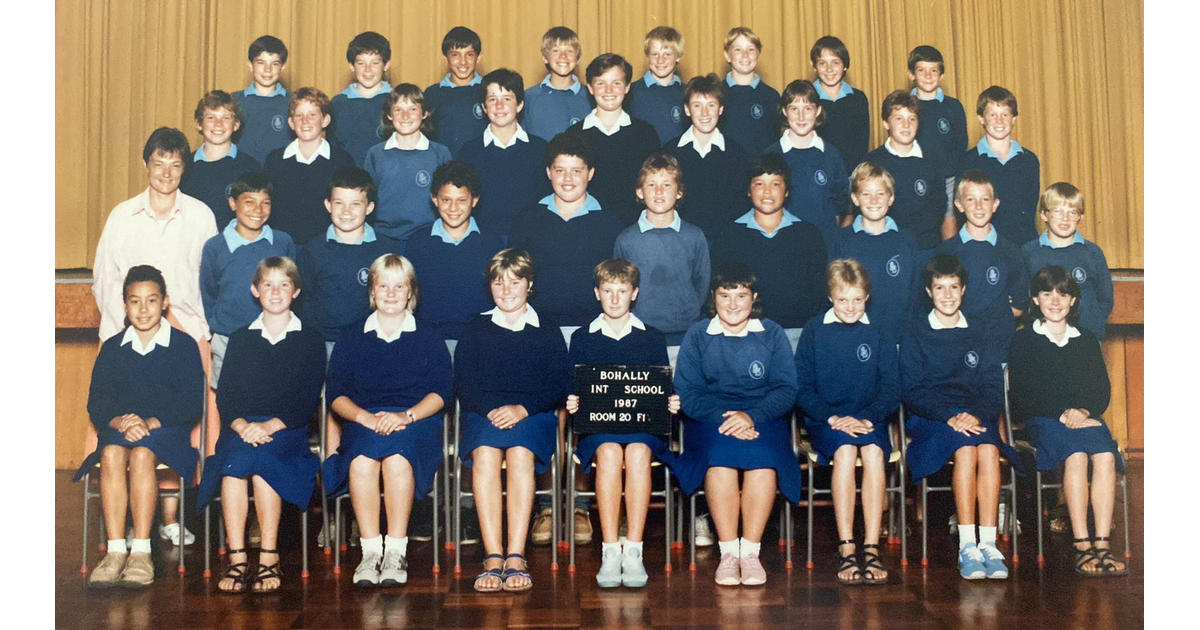 School Photo - 1990's / Bohally Intermediate School - Blenheim | MAD on ...