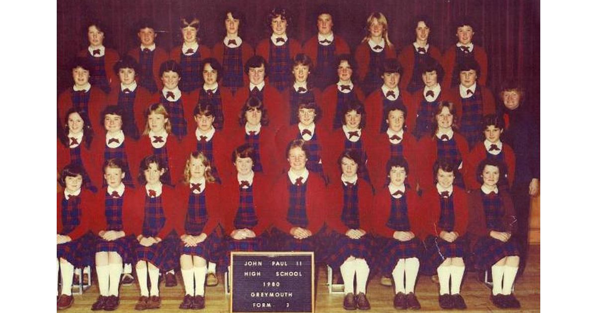 School Photo - 1980's / John Paul Ii High School - Greymouth | MAD on ...