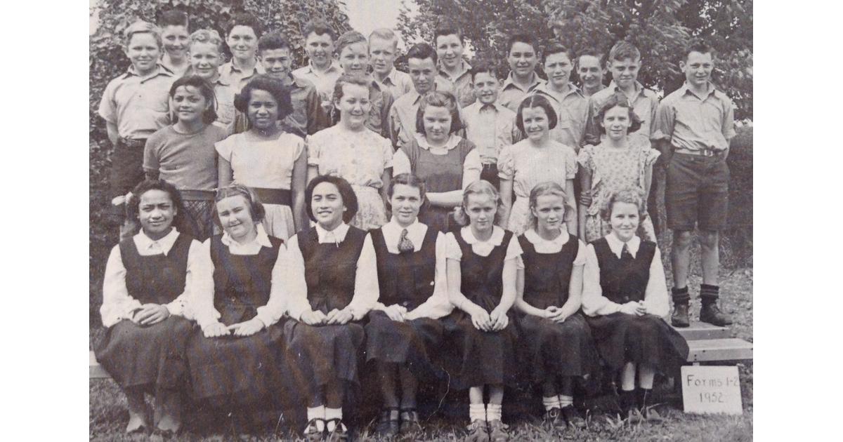 School Photo - 1950's / Patutahi School - Gisborne | MAD on New Zealand