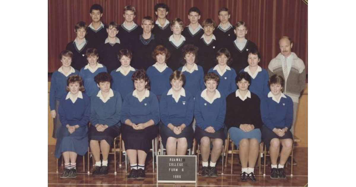 School Photo - 1980's / Ruawai College - Ruawai | MAD on New Zealand