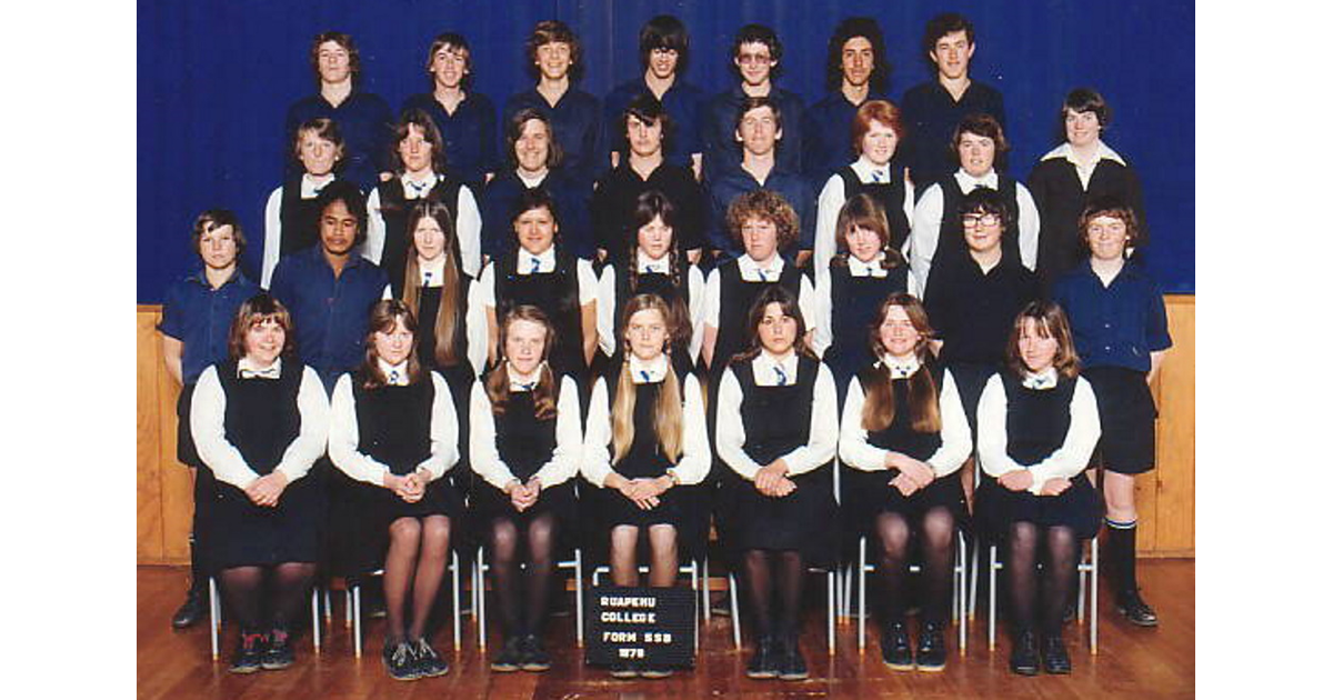 School Photo - 1970's / Ruapehu College - Ohakune | MAD on New Zealand