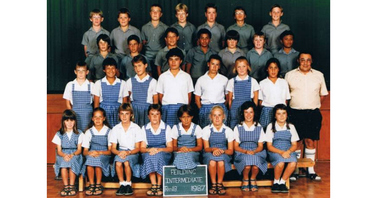 School Photo - 1980's / Feilding Intermediate School - Feilding | MAD on New Zealand