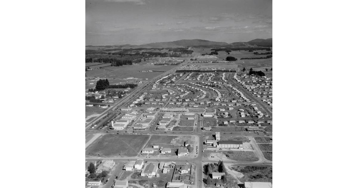 Historical - Photos - Waikato / Photography - Historical | MAD on New ...