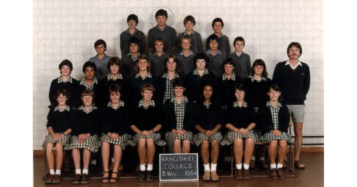 School Photo - 1980's / Rangitikei College - Marton | MAD on New Zealand