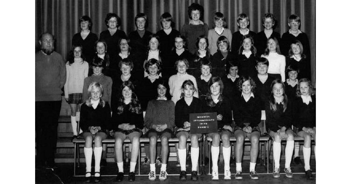 School Photo - 1970's / Mosgiel Intermediate School - Mosgiel | MAD on ...