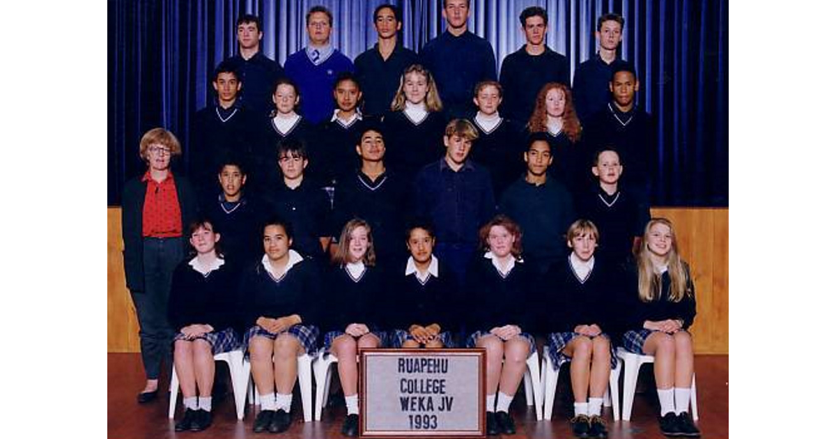 School Photo - 1990's / Ruapehu College - Ohakune | MAD on New Zealand