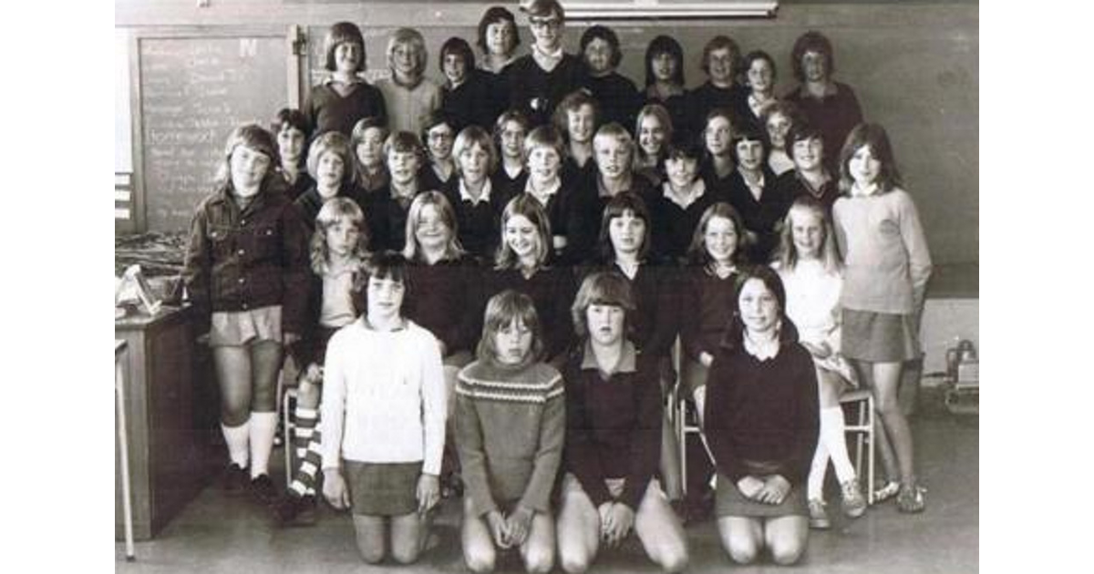 School Photo - 1970's / Ashburton Intermediate School - Ashburton | MAD ...