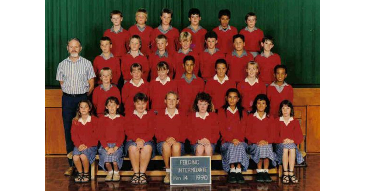 School Photo - 1990's / Feilding Intermediate School - Feilding | MAD on New Zealand