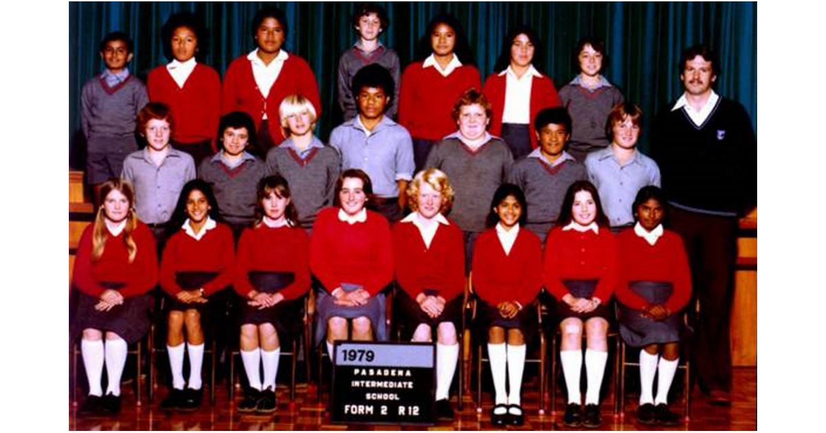School Photo - 1980's / Pasadena Intermediate - Point Chevalier | MAD ...