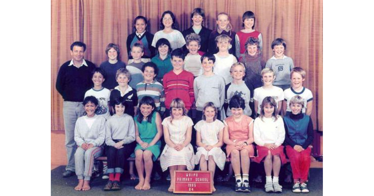 School Photo - 1980's / Waipu School - Northland | MAD on New Zealand