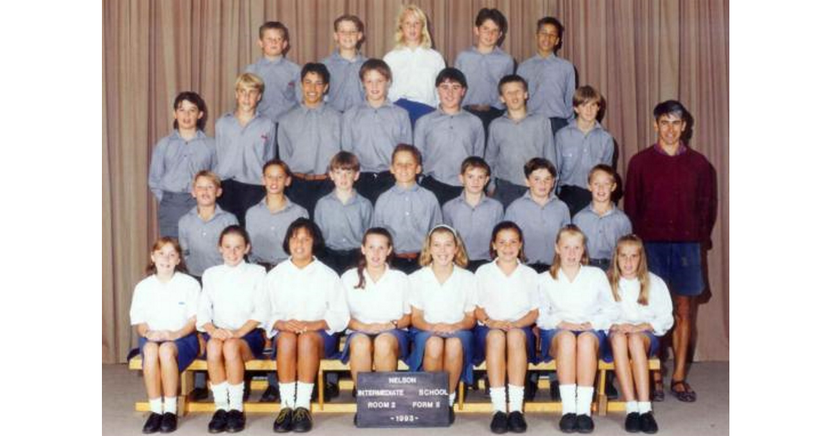 School Photo - 1990's / Nelson Intermediate - Nelson | MAD on New Zealand