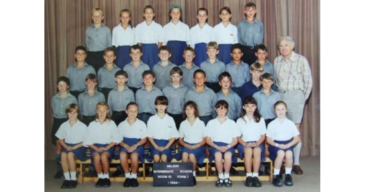 School Photo - 1990's / Nelson Intermediate - Nelson | MAD on New Zealand