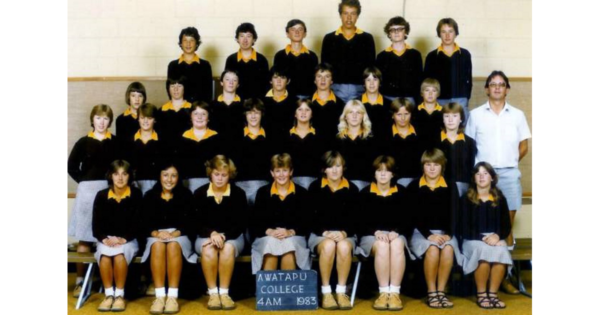 School Photos - Manawatu / Wanganui / Awatapu College - Palmerston ...