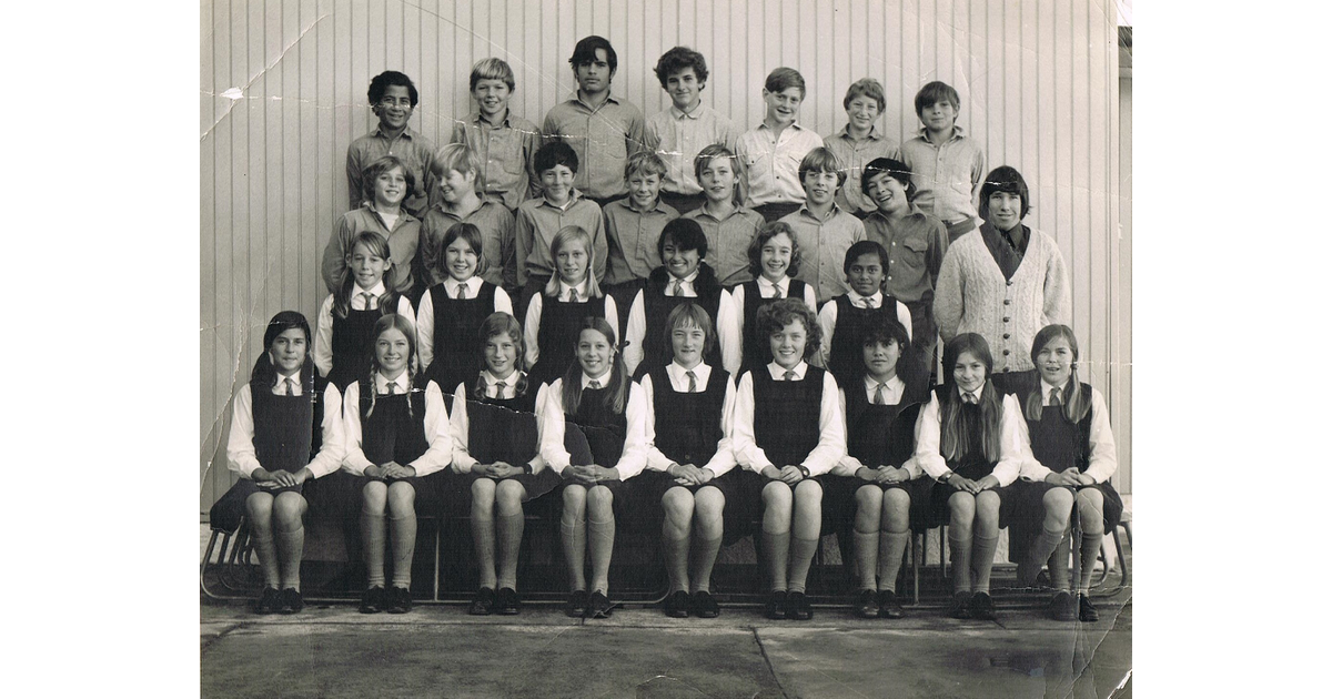 School Photo - 1970's / Ilminster Intermediate School - Gisborne | MAD ...