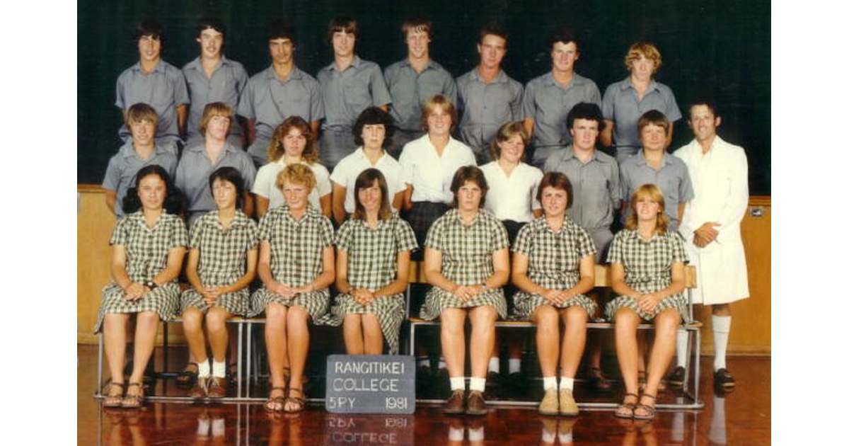 School Photo - 1980's / Rangitikei College - Marton | MAD on New Zealand