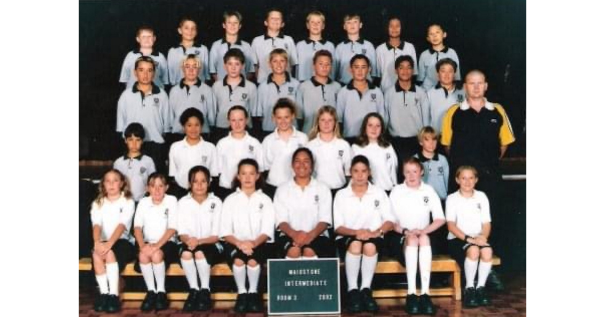School Photo - 2000's / Maidstone Intermediate - Upper Hutt | MAD on ...