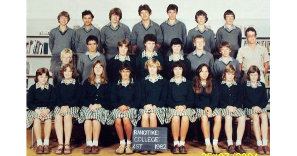 School Photo - 1980's / Rangitikei College - Marton | MAD on New Zealand