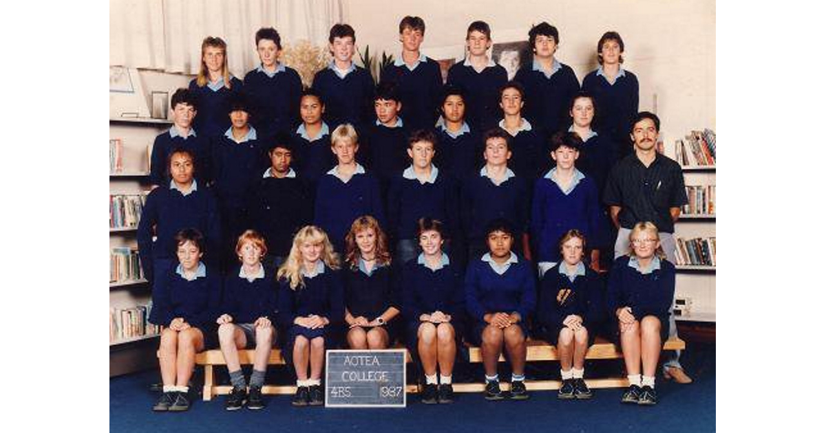 School Photo - 1980's / Aotea College - Porirua | MAD on New Zealand