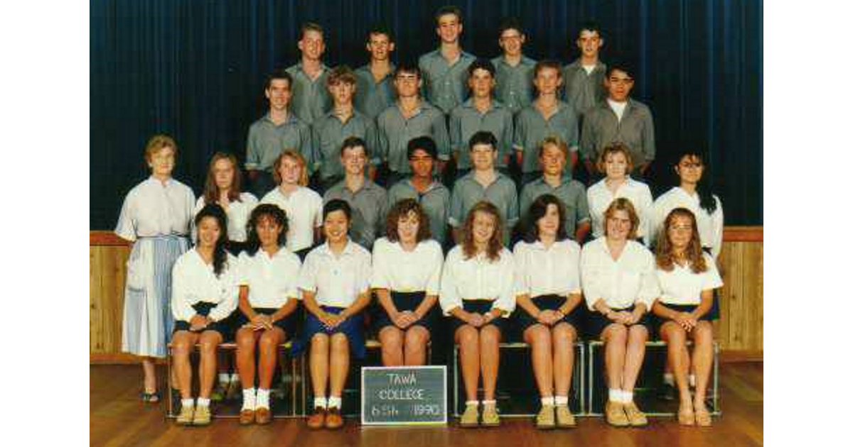 School Photo - 1980's / Tawa College - Wellington | MAD on New Zealand