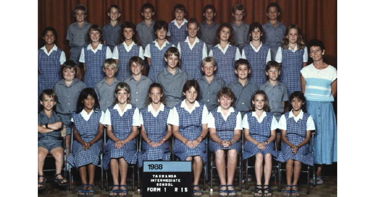 School Photo - 1980's / Taupo Intermediate - Taupo | MAD on New Zealand