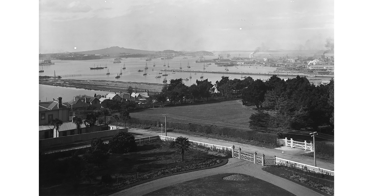 Historical - Photos / Photography - Historical | MAD on New Zealand